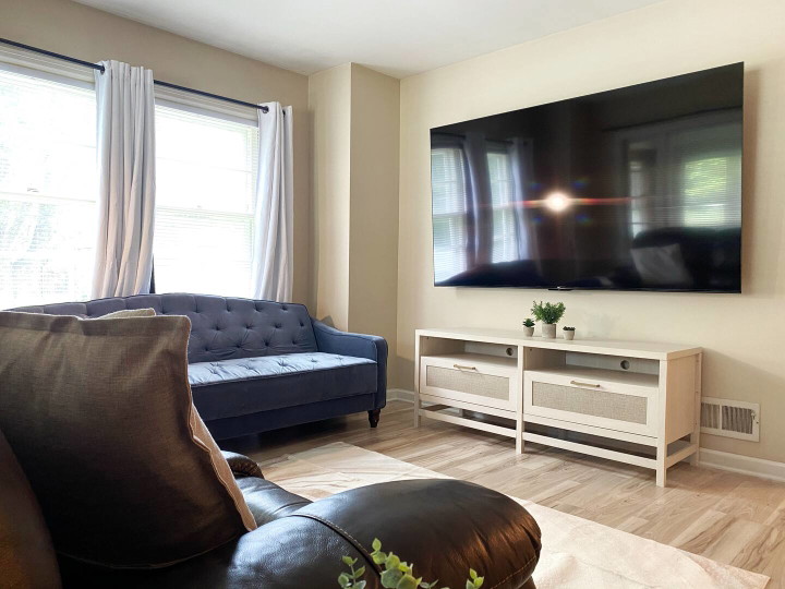 Southeast Suite | King 1bd/1ba Apt Near Ue - Evansville, IN