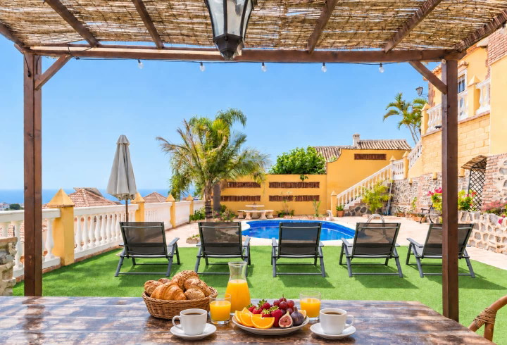 Chalet With Great Views, Pool, Barbecue And Garage - España