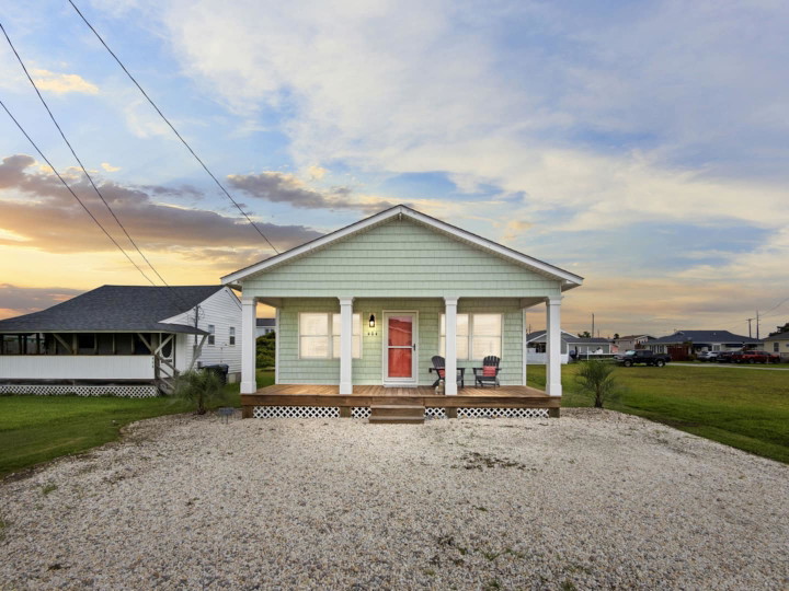 Ab Sea Digs | Coastal Comfort, Walk To The Ocean - Atlantic Beach, NC