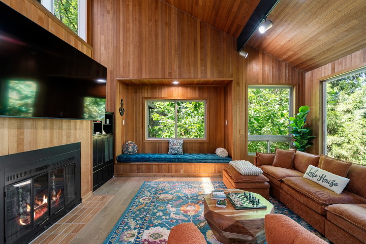 The Walking Woods Retreat In Lake Oswego - Lake Oswego, OR