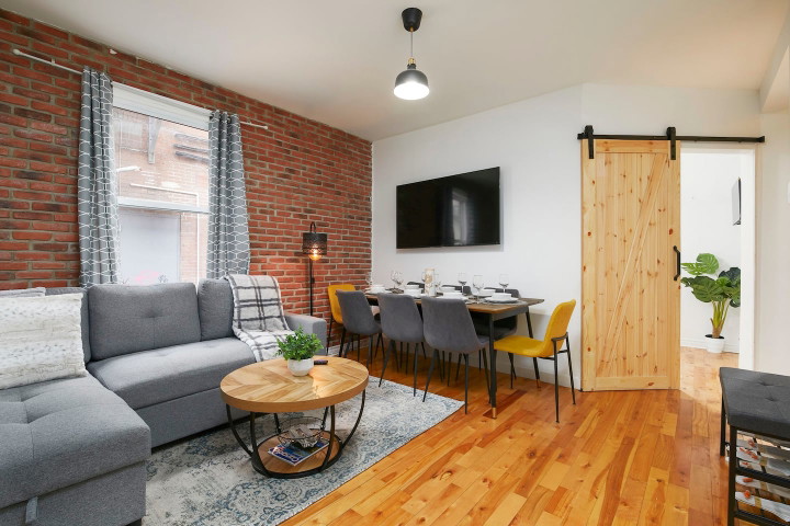 Stylish 3br Loft | 10 Guests | Heart Of Plateau - Montreal