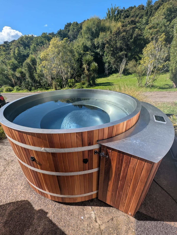 Akaroa Streamside Retreat  Hot Tub  Valley Views - Akaroa
