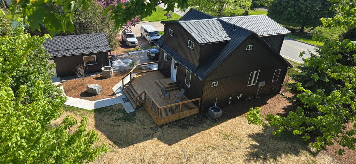 Hillside Retreat - Kingsville