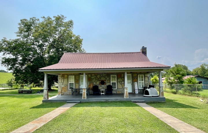 Country Getaway Close To Cities - Arkansas