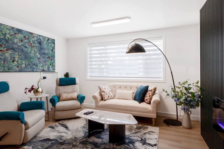 Chic 2b1b Lower Unit  Renovated W/ Designer Flair - Kent, WA