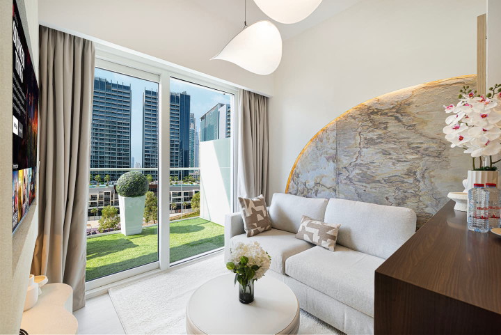High Speed Wifi · 1br · Damac Reva - Dubai