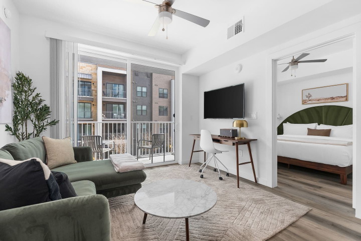 Lodgeur | Work-ready 1br + Resort Pool | Near Unt - Denton, TX