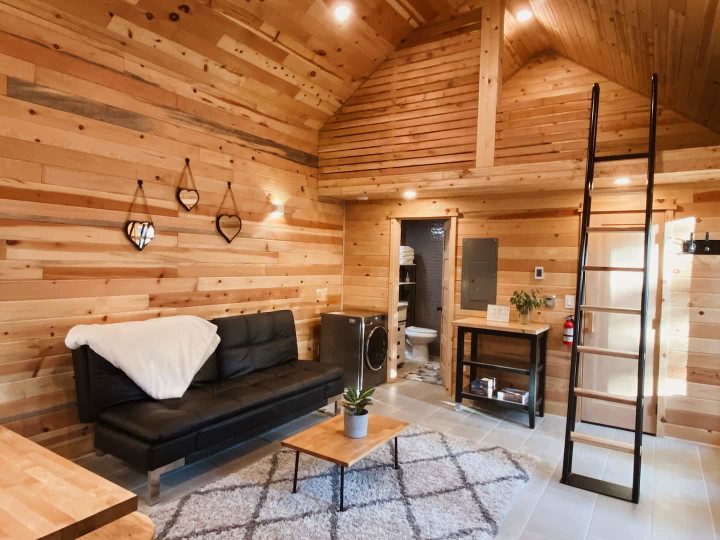 Cozy Forest Cabin W/ Sauna & Hot Tub! - Oregon