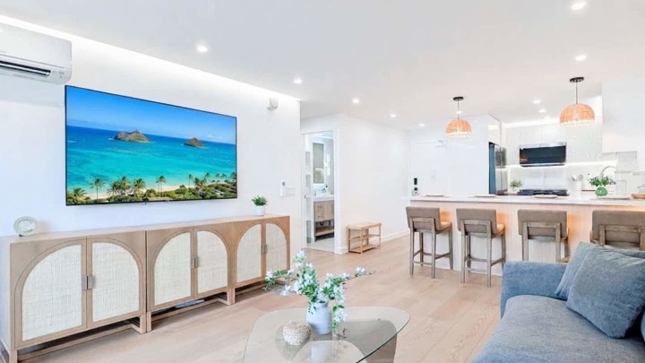 New! 3br/2ba (4 Beds) 1 Parking + 2 Min From Beach - Honolulu