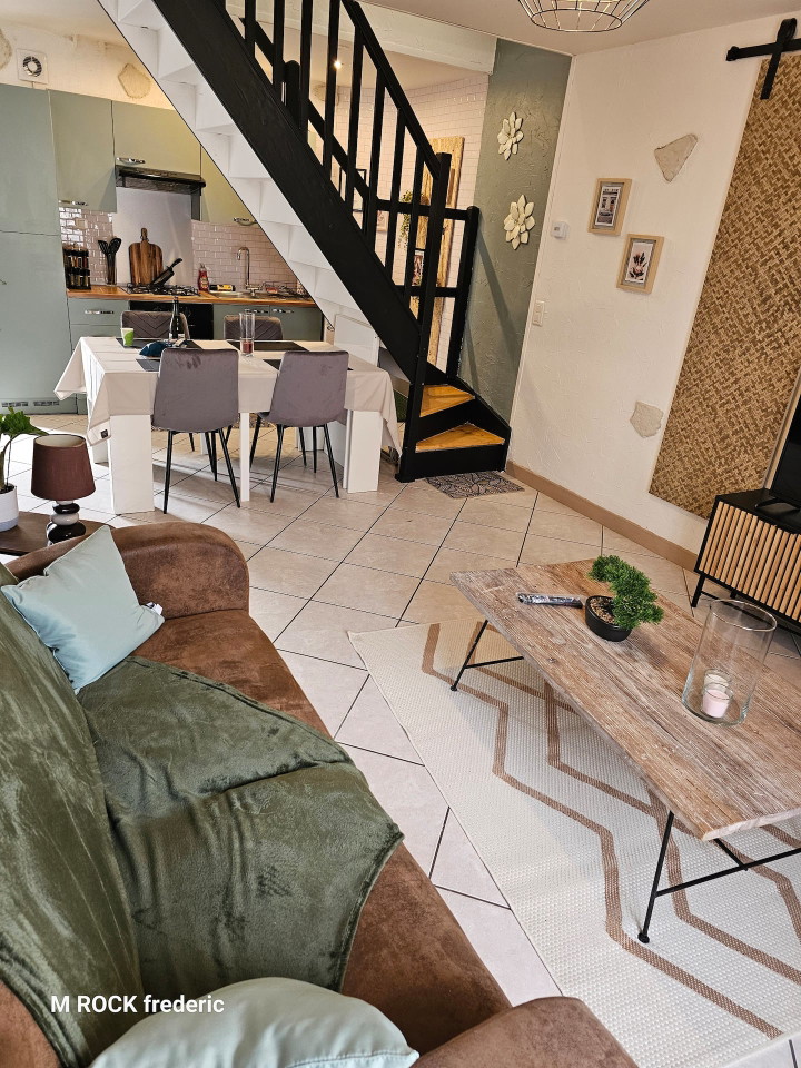 Maison Climatisé Avec Parking Et Jardin - Nevers