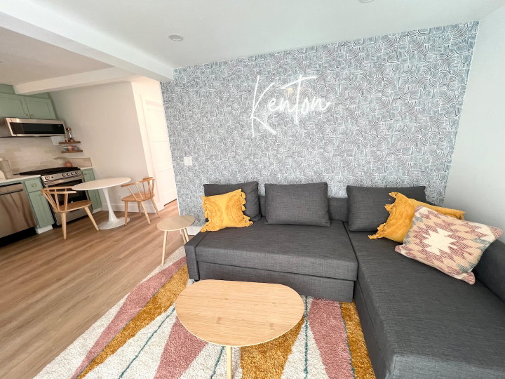 Private Kenton Guest House - Portland, OR