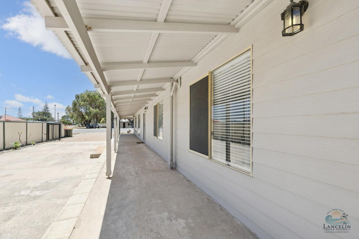 A Modern & Stunning 8-bedroom Home - Perfect For L - Lancelin