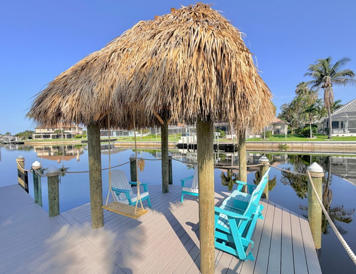 2 Master Suites Pool Spa & Tikki Hut Dog Friendly - Sanibel Island, FL