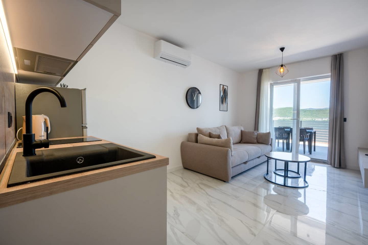 Villa Kristina - Apartment With Sea View 2 - Neum