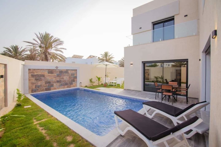 Palge à Pieds , Villa Avec Piscine Privée - Djerba