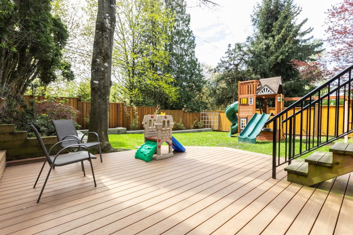 Charming Hideaway! Beautiful Yard & Home Office - Abbotsford