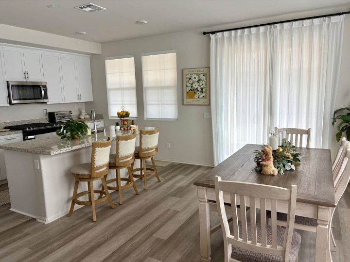 Gorgeous Townhome In Central Temecula Location - Murrieta, CA