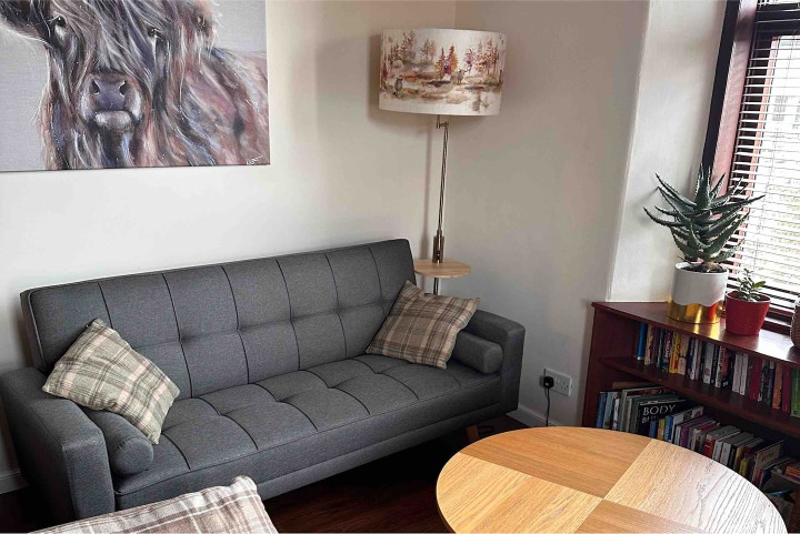 My Alba Home - Cosy Central Located Flat - Kirkcaldy