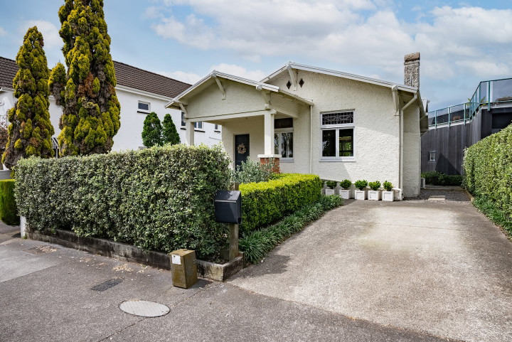 Two Bedroom Bungalow By The Museum - Auckland