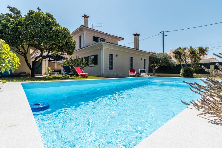 Private Pool Villa  Near Aroeira & Caparica - Amora