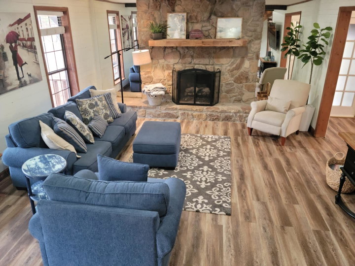 The Flint House: Rural Charm, City Convenience - Decatur, AL