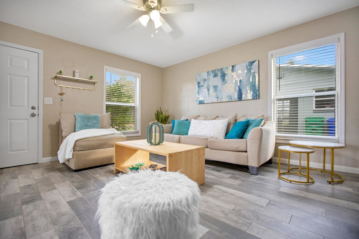 Cozy Cottage * Full Kitchen * Near Hospitals * - Lake Mary, FL