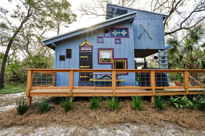 The Hobbit Bungalow Of Alligator Point - Florida