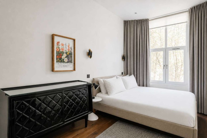 The Knaresborough - Stylish Studio With Balcony - Brentford