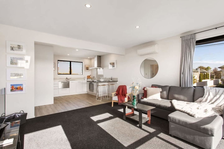 Miel Pour Votre Argent, Chaud Et Ensoleillé, 10&nbsp;Min Cbd - Christchurch