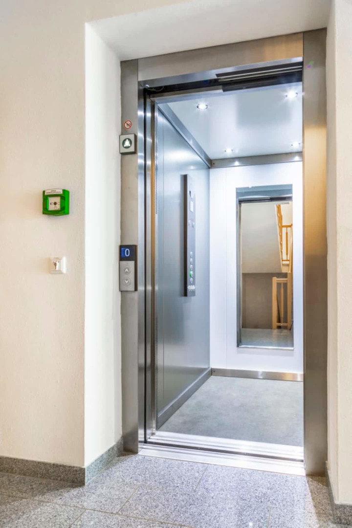 Landhaus Appartement Seidenwebergut Apartment For - Hallein