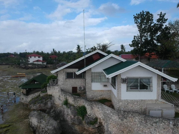" Lots Of Privacy At  Homestay California  1 " - Moalboal