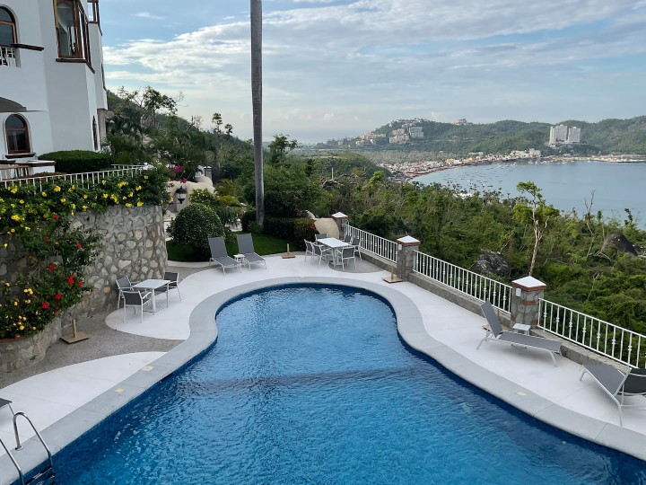 Condo De Lujo Con Vista A La Bahía | Planta Baja - Acapulco