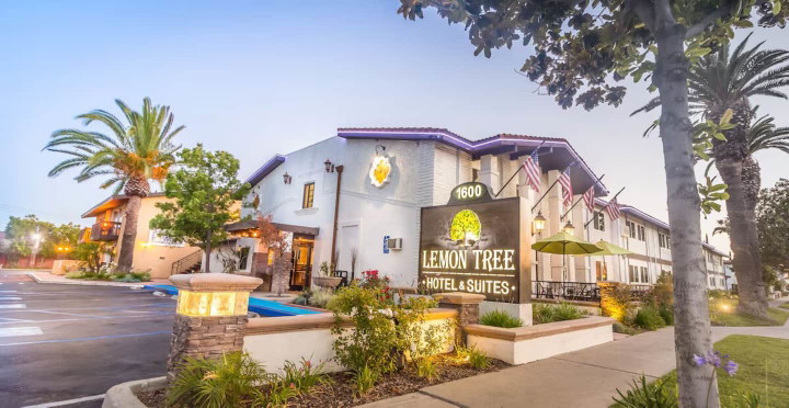 Near Disneyland | Pool + Hot Tub & Free Parking - Orange, CA