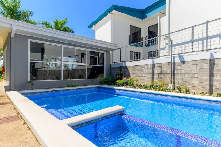 Beautiful Apartment Condo W/pool, Near The Airport - Costa Rica