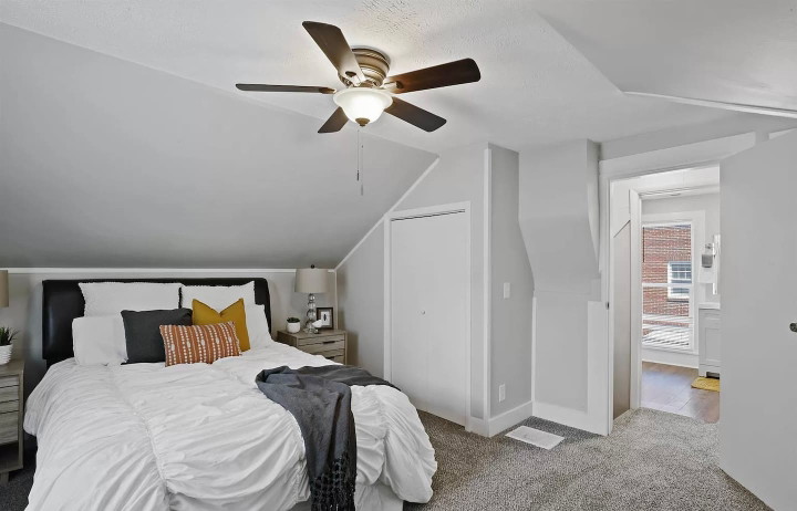 Aksarben 3 Bedroom - Pet Friendly, Great Location! - Omaha, NE