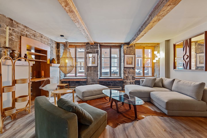 Charming Vintage Apartment - Québec, QC