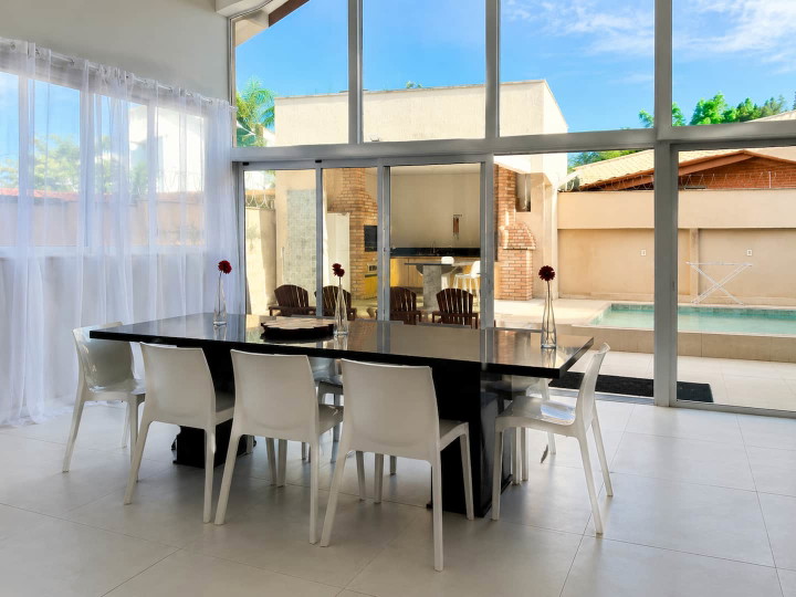 Toninhas Casa Ampla - Beach Side / 1-minute Walk To The Sea - Ubatuba