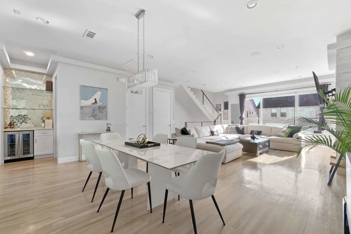 Modern Luxury Smart Home W/ Rooftop Terrace - Carrollton, TX