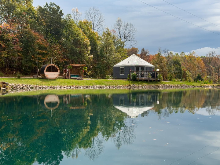 Luxury Yurt W/pond, Sauna, Fire-pit, Garden, Stars - French Lick, IN