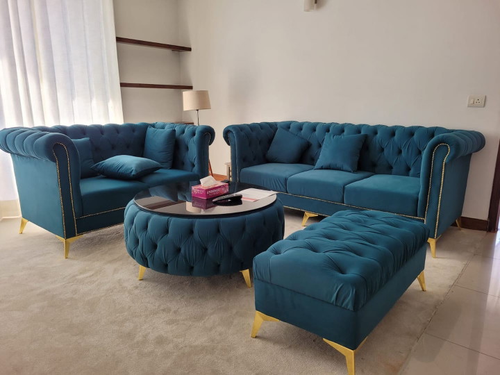 Modern Serviced 2bhk Apt In Central Ggn W/balcony - Gurugram