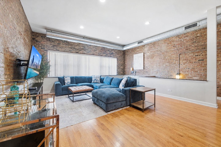 Wicker Park Loft W/ Free Parking; Easy Dwtn Access - Chicago