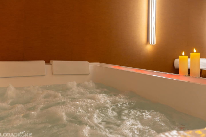 La Cadurcienne "Love Room" Jacuzzi & Pièce Secrète - Cahors