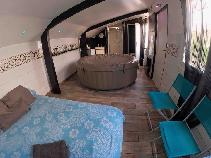 Love Nest With Private Hot Tub Porte De Paris - Mennecy