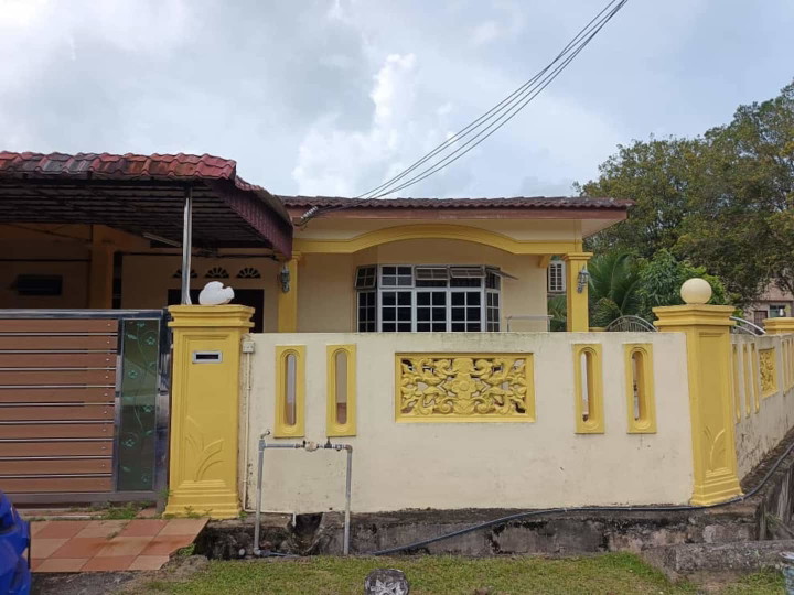 Impian Homestay - Kluang