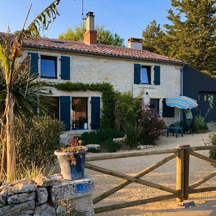 «Emplacement Pour Tente »Sunset! Tente à Prévoir - Marans