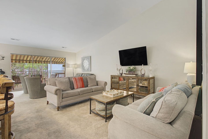 Roomy Villa W/ Balcony Stunning Views, Hilton Head - Bluffton, SC