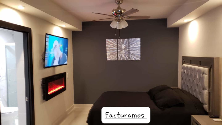 Becky Downtown Studio C - Delicias