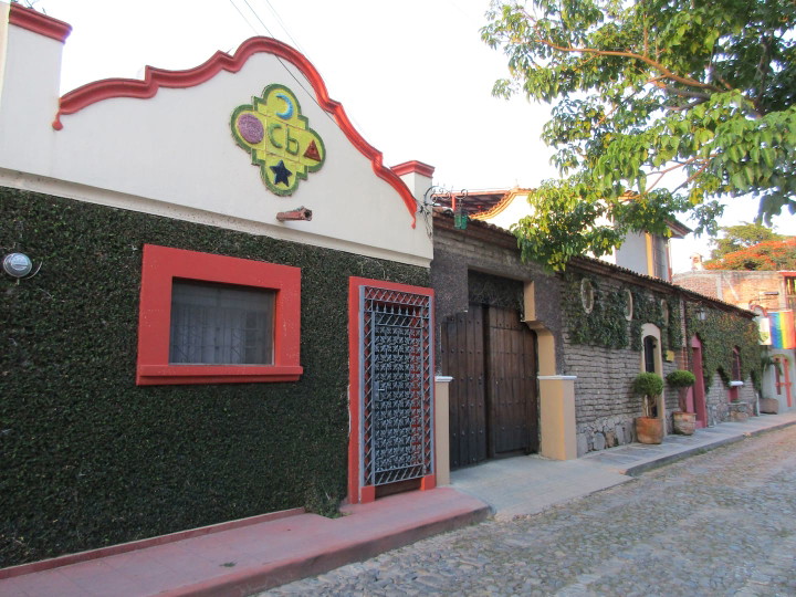 Cozy Little Village Home - Sun Bird Discounts - June To August - Ajijic
