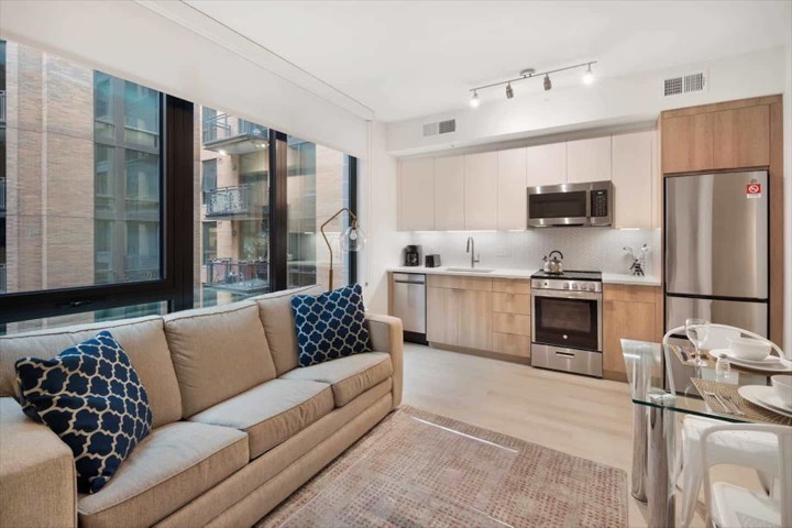 Heart Of Dc 1br W/ Kitchen & Dining - Washington, DC