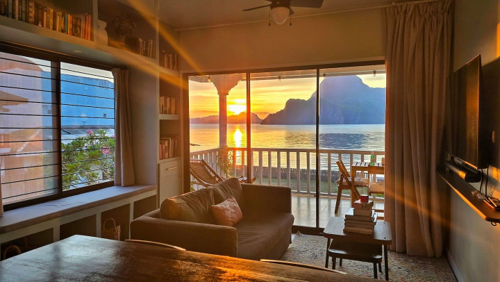 Beachfront Home, Pool, Full Kitchen, Solar - El Nido, Philippines